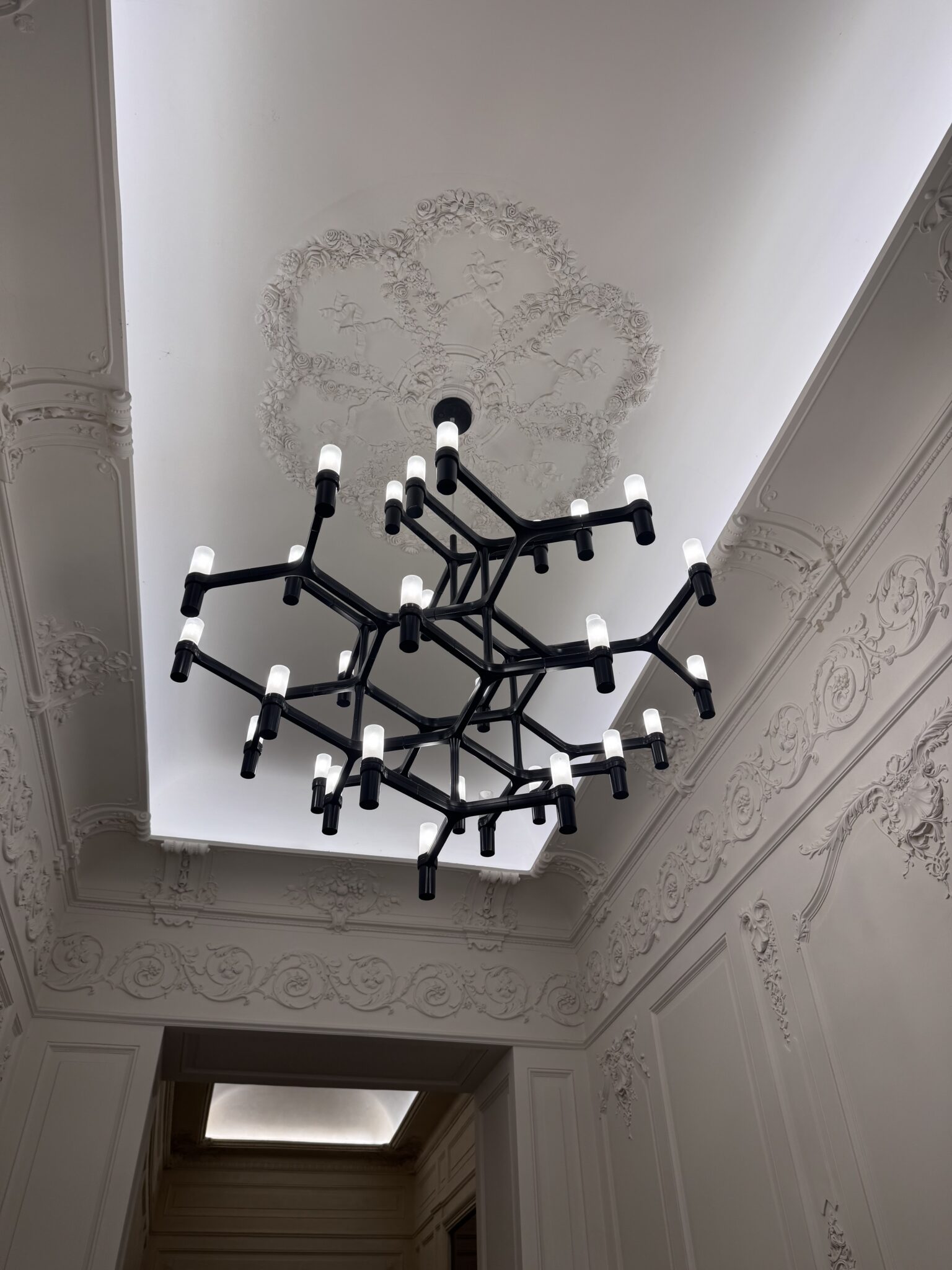 Vani Vanity | Aware Pilates - powerful and feminine